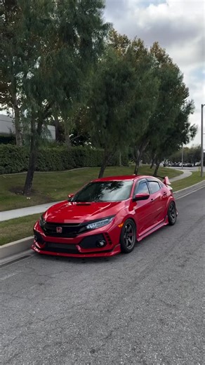 Follow 👉🏼 @HondaSituation . . .⠀ . .⠀ .⠀ . #hondakartel #hondacivicek9 #civic #si #typer #thehouseofhonda #hondareligion #ilovehondacivichatchback #hondaloyalty #hatchgang #hatchednation #vtec__society #vtec_lab #vtectuning #bseriesonly #vtec #civictuners #civichatchback #battlecivics #civicnation #hondacivicsociety #fblifestyle #hondagram #hondatuning #cars #automotive #jdm | HondaSituation