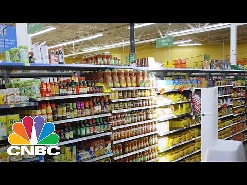 Wal-Mart Rolls Out Shelf-Scanning Robots | CNBC