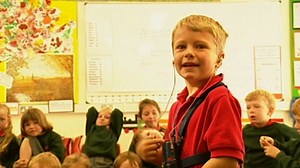 Communicating with sign language - Social wellbeing: Video playlist - BBC Bitesize