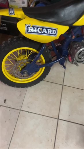 J’ai pas compris enfaite💛💙 #pourtoi #dirtbike #mecanicein
