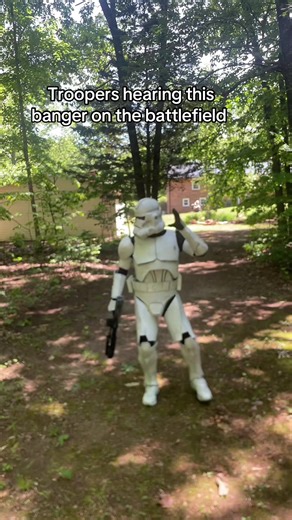 Troopers hearing this magnificent music on the battlefield #starwars #clonewars #clonetroopercosplay #commandercody #starwarsclonewars #clonetrooper #captainrex #fortnitestarwars #may4th