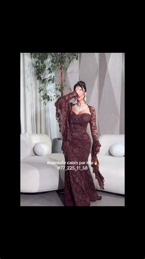 Tissus et modèles de robes tendance 2023