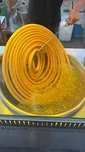 Making Churros in Taiwan night market Taiwanese | 廷a理工御宅