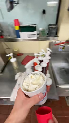 6.4K views · 114 reactions | Oreo M&M Blast #asmr #papasfreezeria #foodporn #foryou #milkshake #reels #foryoupage #icecream #ad #fyp #fypシ゚viral #usa_tiktok #pov #food #foodie #review #sonic #satisfying | Pov Sonic | Facebook