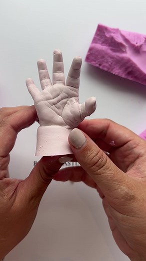 Quinn - 11 days 💕 #lifecasting #keepsake #3dcasting #pregnancyannouncement #birthphotography #nurserydecor #pregnancystyle #asmr #satisfying #oddlysatisfying #slime #sorryforbreathing