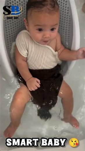 So Cute! Baby’s First Reaction 😍 This Baby Reaction Is Too Sweet 😍