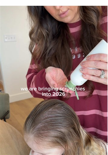 Celebrating Scrunchies: Easy Toddler Hairstyles for 2023