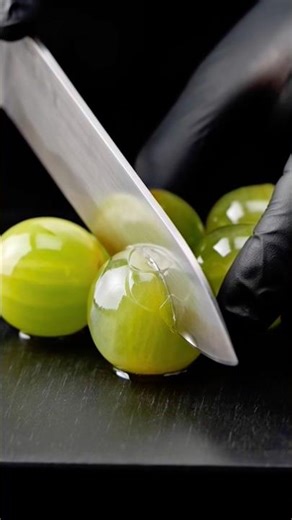 CRYSTAL GLASS GRAPES 🍇 | Dark Cinematic ASMR Satisfying Slice