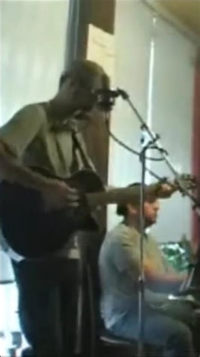 #livemusic #music #shorts #abdibehravanfar #mud_band #گروه_ماد #mud_band