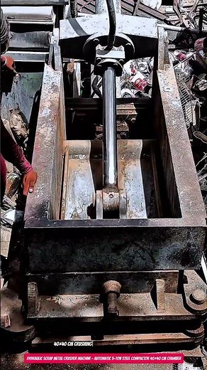 Hydraulic Scrap Metal Crusher Machine - Automatic 5-Ton Steel Compactor 40×40 cm Chamber