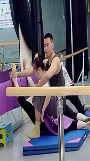 Dance training#shorts#dance#contortion#yoga#stretching#circus#acrobatics