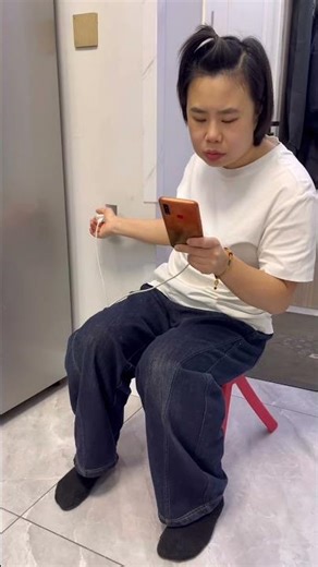 Pranking Mom is so funny! #Funny #Vlog #Parenting #DramaQueen