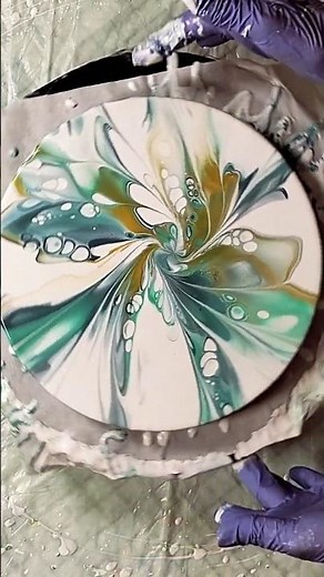Master Acrylic Pouring with this INSANELY Easy Technique!