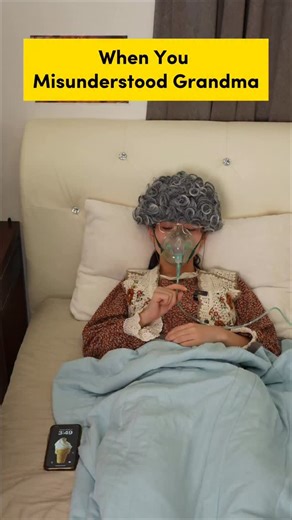 What’s your screensaver? #yaey #home #sibling #grandma #bowling | Im_siowei