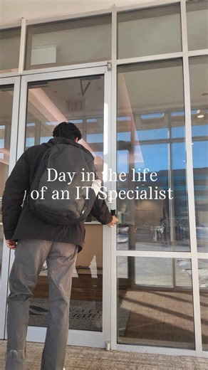 Day in the life of an IT Specialist #dayinmylife #it #helpdesk #chicago #9to5