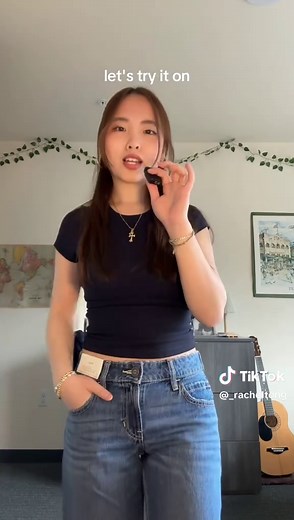 Discover the Best Hollister Jeans for Your Style