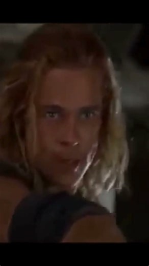 Aquiles advirtió algo que el rey no entendió ⚔️🔥 #troya #bradpitt #escenaicónica