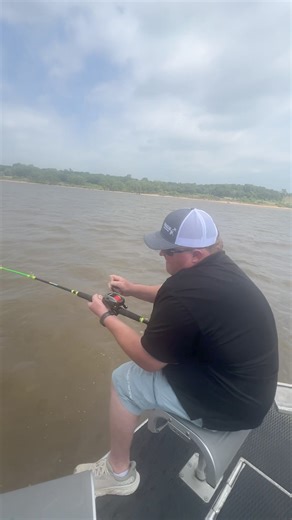 80K views · 357 reactions | Here we go baby!!! Moby-Dick!!! Smackdown Catfishing Lifestyle SlimeCat Rods BeatDown Outdoor Products Power-Pole Total Boat Control Pro-Guide Batteries Battery Outfitters, Inc. #followerseveryone | Reel Good Time Guide Service | Facebook