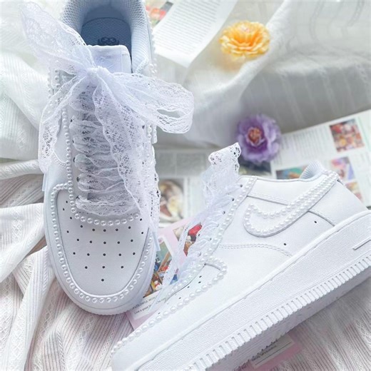 White Lace Wedding Sneakers, Custom Bridal Shoes With Delicate Pearls on Eyelets, Romantic Lace Laces, Personalized Bride Gift, Comfy Flats. - Etsy