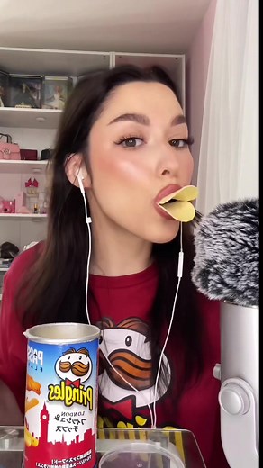 ASMR Pringles Snack Mukbang