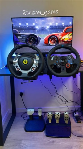 Logitech G29 vs Thrustmaster T300 #simracing #steeringwheel #thrustmaster #logitech | Nixon Game World