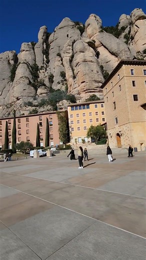 바로셀로나 몬세라토(montserrat)26년 2월11일 경량패딩 필수