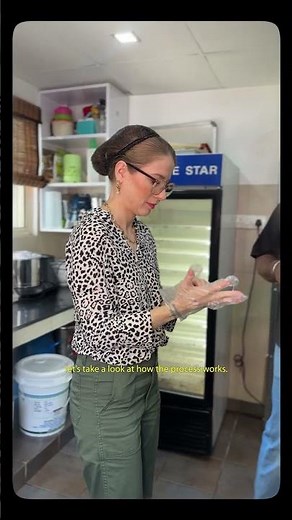 Who knew making chocolate could be this magical? Chocolate Day at the Cocoacraft Chocolate Factory