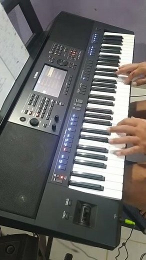 Yamaha Psr sx700 piano + strings