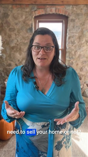 🎥 Thinking about buying a home? Before you start touring houses or filling out loan apps — watch this! 👇 In this quick video, I’m breaking down the 4 things lenders actually look at when you’re getting pre-approved: 1️⃣ Credit score (and what secretly affects it 👀) 2️⃣ Assets and savings 3️⃣ Debt-to-income ratio 4️⃣ Whether you’ll need to sell before you buy These might sound simple, but understanding them can make or break your approval — and your dream home. 🏡 At Compass Realty Group, we h