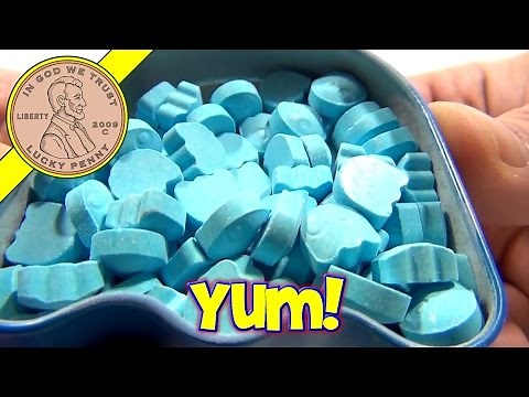 Learn About Pac-Man Blue Raspberry Ghost "Inky" Sours Candy Tin
