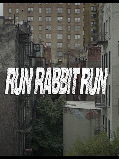 「目つきの悪い楽曲に上がりまくった！」 「爆音で決まりまくってる！」 IDLESが歌うエンディング主題歌 “Rabbit Run” ✖『#コート・スティーリング』 スペシャルリリックビデオを大公開🎬 映画館で＜爆音💥＞上映中 ※エンドロールまで席を立たずお楽しみください🐈