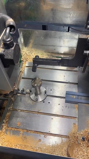 24K views · 68 reactions | Automatic profiling #reelsvideo #reelsviral #reelsfb #reelsviralfb #reel #lathe #cnc #cncmilling #tt91 | DailyBuzz | Facebook