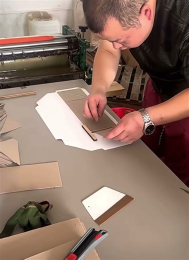 How to make sample wings for collapsible boxes