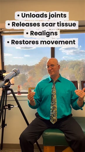 Back pain holding you back? Our non-surgical decompression therapy gently restores spinal balance, relives pain and helps you feel like yourself again. Pain-free movement starts with spinal restoration. Schedule your appointment today and discover the power of decompression - all without surgery! - #BackPain #HealthyLiving #WellnessJourney #ChiropractorCare #chiropractor #Pain #Fairfax #wellness #backpain #soreneck #spine #spinaldecompression #decompression #kneepain #neckpain #painfree #nonsurg