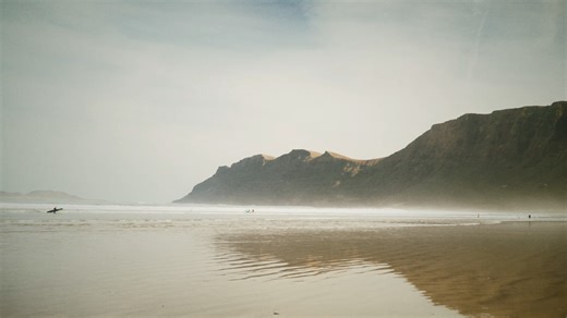 52K views | Each morning, @clementmignon_tri wakes up with competition on his mind. He approaches training with a competitive spirit and a determination to enjoy the journey. His philosophy revolves around embracing challenges without worry, finding joy in workouts and maintaining consistency for long-term improvement. Discover more: https://brnw.ch/21wIqSU #ChasingEpic #RaisedInTheWater #Triathlon | Orca | Facebook