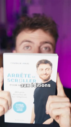 On passe nos vies à caresser une vitre. Mais si t’en as marre, mon dernier livre, "Arrête de scroller pour de bon", est dispo dans ma bio! | Charlie Haid
