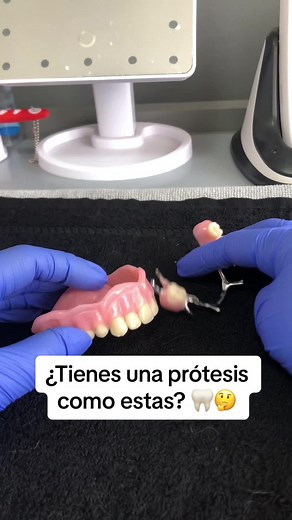 Cómo limpiar y mantener tu prótesis dental correctamente