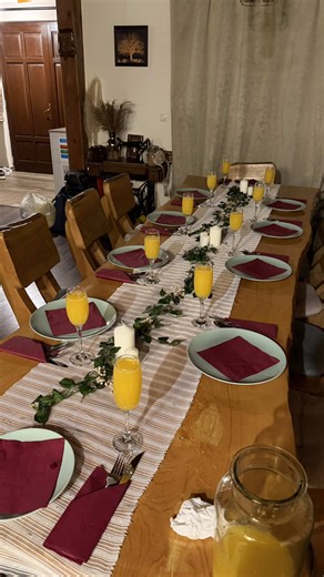 Prva reakcija kolegica na kuhanje našem prvog tima koji je probio led večeras na masrachefu 😍 detalje kuhanja pripreme idu u narednim reelsovima ❤️ #masterchef #threadingbar #teambuilding #zlatibor