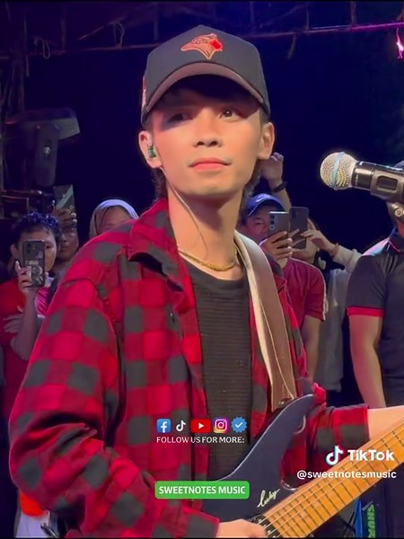 Ulan ka lang taga Isulan to! 😅🔥 Kumusta ka Aking Mahal | Freddie Aguilar - Sweetnotes Live @ Isulan #GloryToGod #SweetnotesMusic #coversongsinger #music #concert #fyp #foryou