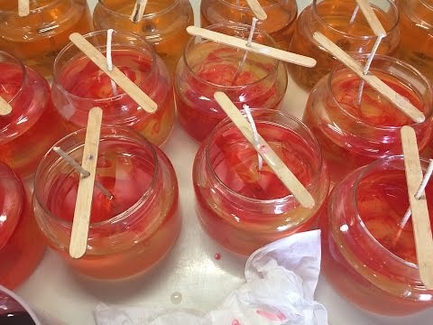 Making candles, Marbled effect with soy wax.