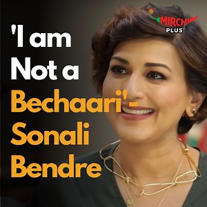 890K views · 10K reactions | I am not a bechari - Sonali Bendre. In a candid chat with Kareena Kapoor, Sonali revealed that the thing that annoys her the most is people being sympathetic towards her after her treatment. #kareenakapoor #actress #women #celebrity | Mirchi Plus | Facebook