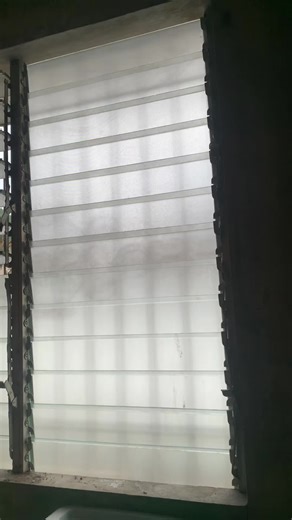 Organizing My Desk: A Refreshing Clean Up Process