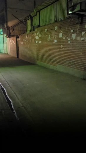 ‎𝕍𝕒𝕙𝕖𝕕𝕚/تولیدی پوشاک بچه گانه شجره‎ on Instagram‎: "⁨ ⁨ ⁨کاسب! قدر خودت و بدون🤲 کاسب بودن فقط یه جواز نیست قویی بمون مطمعن باش خدایی ک تلاش هاتو دیده هیچ وقت رهات نمیکنه🤍 یه کاسب می‌تونه زندونی آزاد کنه یه کاسب می‌تونه ضامن بشه واسه وام گرفتن اگه امروز بازارت سکه نیست، بدون هنوز خیلی کارا ازت برمیاد قدر خودتو بدون رفیق، تو فقط کاسب نیستی… تو ستون این بازاری❤️ کاسب میشناسی؟ براش بفرست بدونی عیار داره👌 #کاسب #کاسبی #کارآفرین #کسب_کار #پول #بازارتهران#یلدایی#پوشاک#لباسپاییزه #تولیدی_پوشاک_