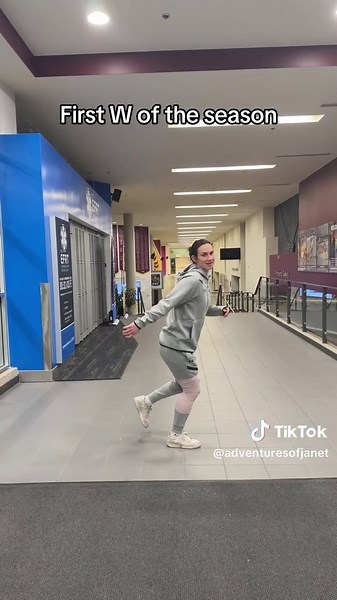 🤓☝🏼 varsity blues come out on top #viral #dance #toronto