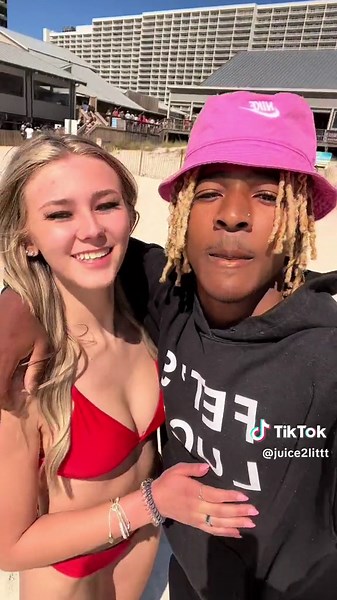 Day 12 College Girl Kiss or Slap Public Interviews in Panama City Beach