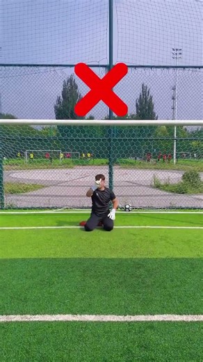 Defensive Tutorial 3 ⚽ #GoalkeeperGloves #Goalkeeper #Goalkeeper