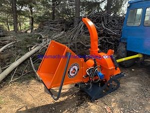 [Hot Item] Hydraulic Tractor Wood Shredder Log Shredder