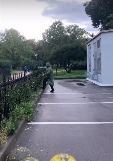 Graffiti Art Tutorial: Yard5 Graffiti Shop in Berlin