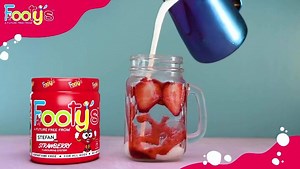 2.7K views · 39 reactions | Footy’s milkshake for the win! Add 1-2 scoops Strawberry Footy’s powder to milk and blend well! Enjoy a sugar free Footy’s shake  #footysshake #sugarfree #footylicious | Footy's | Facebook