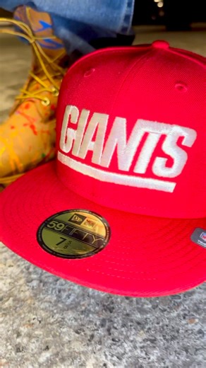 King__Of__Crownz on Instagram: "@myfittedsnj & @russetsunset Created A Masterpiece👌🏽 To Commemorate “100 Seasons🏈” Script✍🏽 & Metallic🌟 New York Giants Cap🧢 Matched Up With @timberland 6’ Paint Splattered Nubuck Boots🎨🥾 Straight GIANTS Heat🗽🏙️🍎🚇🏟️✍🏽🌟🏈🧢🎨🥾👌🏽🔥🔥🔥 #kingofcrownz #nfl #newyorkgiants #100seasonspatch #script #metallic #myfittedsnj #russetsunset #timberland #6inchpaintsplashedtimberlandboots #bootculture #cblseason2champ #comboking #hatculture"